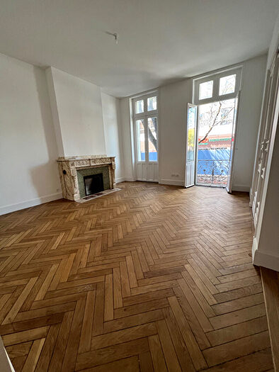 Maisons à vendre et appartements à louer - 1