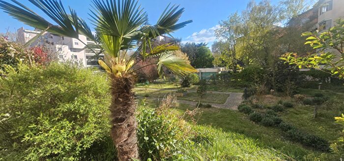 Appartement à vendre - Lyon e , Gerland - 3 pièces - 2 chambres