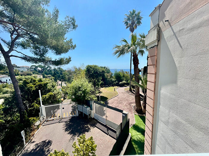 Appartement 2 pièces à vendre à Cannes, Croix des Gardes