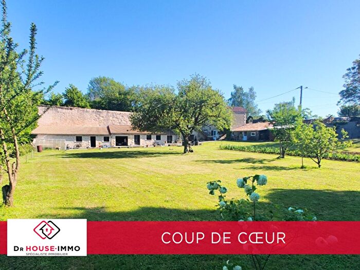 Coulonges-sur-l'Autize : Maison 7 pièces à vendre