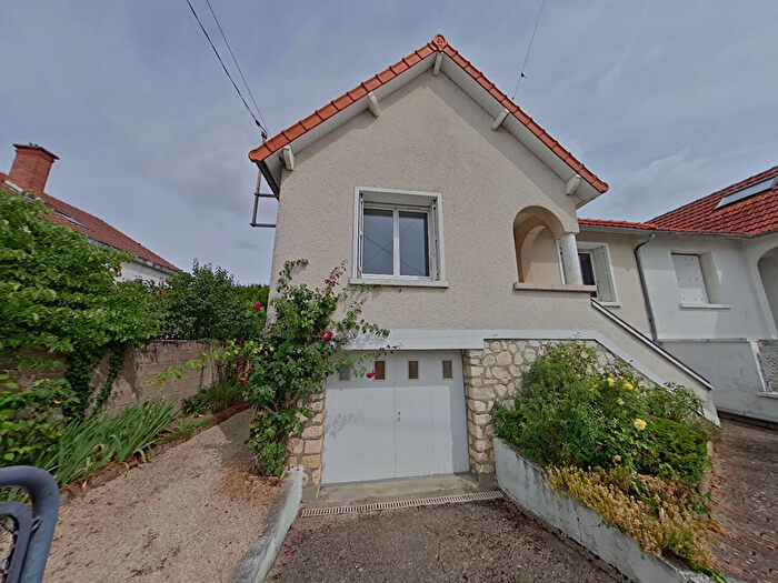 Maison 4 pièces à Châtellerault, Est, à vendre