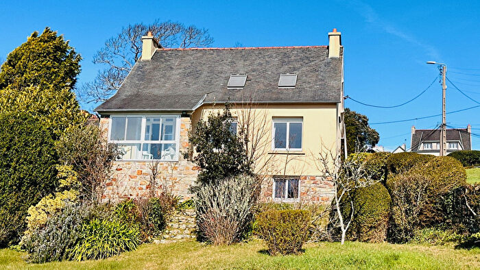 Maison à vendre - Crozon - 6 pièces - 4 chambres