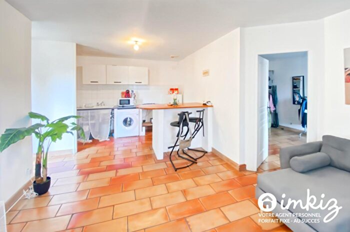 Appartement à vendre - Rognes - 2 pièces - 1 chambre