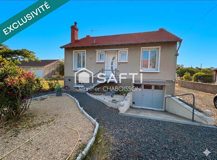 Maison 3 pièces à Châtellerault, Centre-ville, à vendre