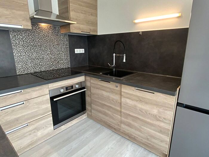 Appartement à louer - Collonges-sous-Salève - 2 pièces - 1 chambre