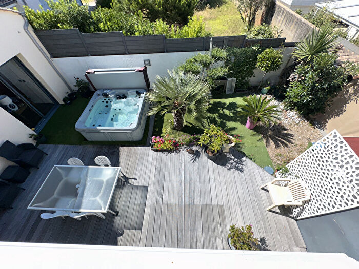 Maison à vendre - Les Sables-dOlonne - 4 pièces - 3 chambres