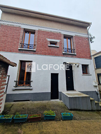 Rosny-sous-Bois, Centre-ville : Maison 4 pièces à louer