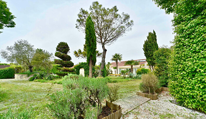 Maison à vendre - Les Gonds - 6 pièces - 4 chambres