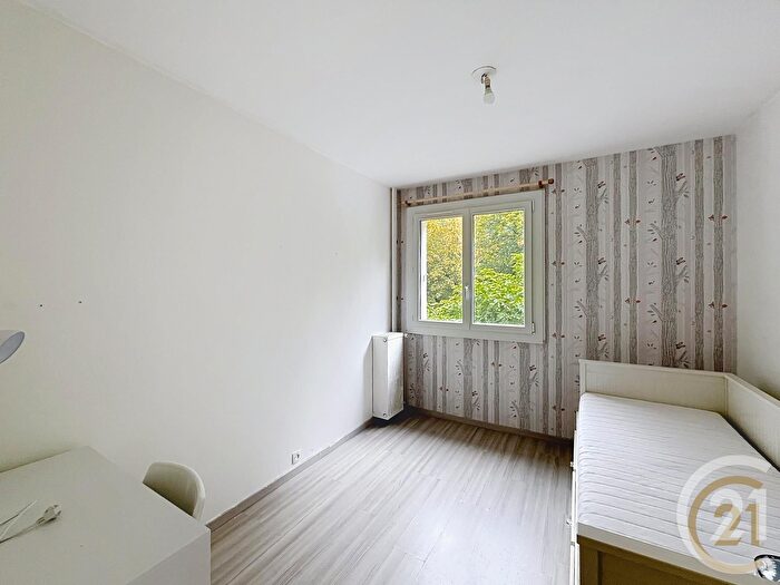 Appartement à louer - Canteleu, Habitat ancien - 1 pièce - 1 chambre