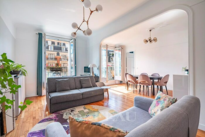 Appartement 4 pièces à vendre à Paris 16ème, Porte de Saint-Cloud, Auteuil-Sud