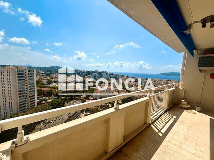 Appartement 4 pièces à louer à Toulon