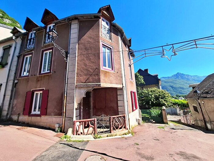 Maison à vendre - Cierp-Gaud - 6 pièces - 4 chambres