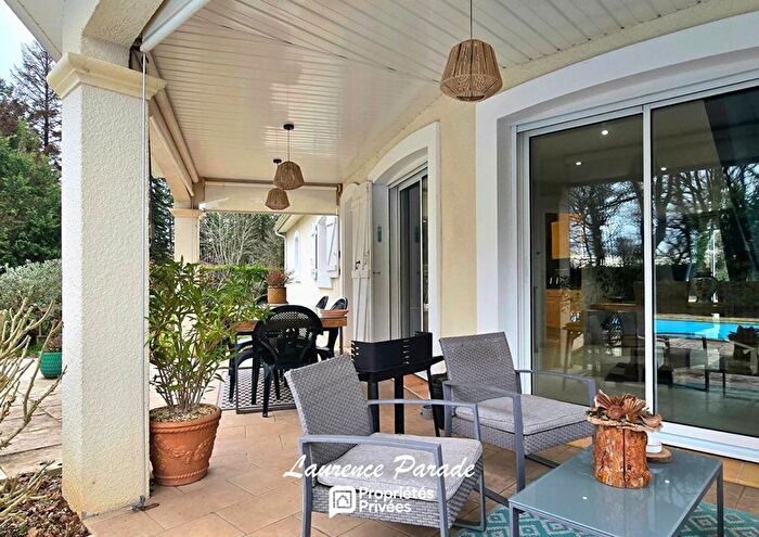 Maison à vendre - Montpon-Ménestérol - 6 pièces - 3 chambres