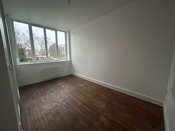 Appartement à louer - Chauny - 2 pièces - 1 chambre