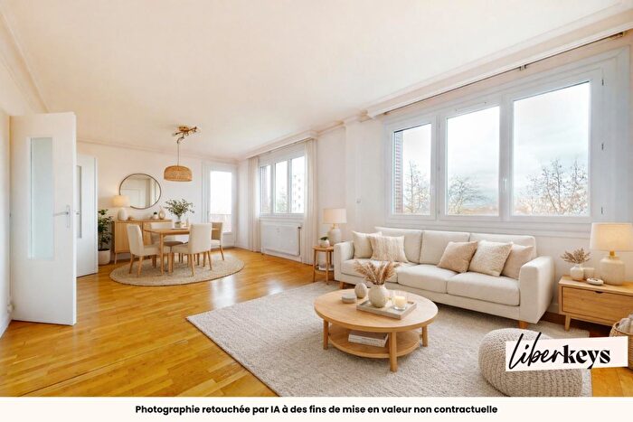 Appartement à vendre - Meyzieu, Nord Est - 3 pièces - 2 chambres