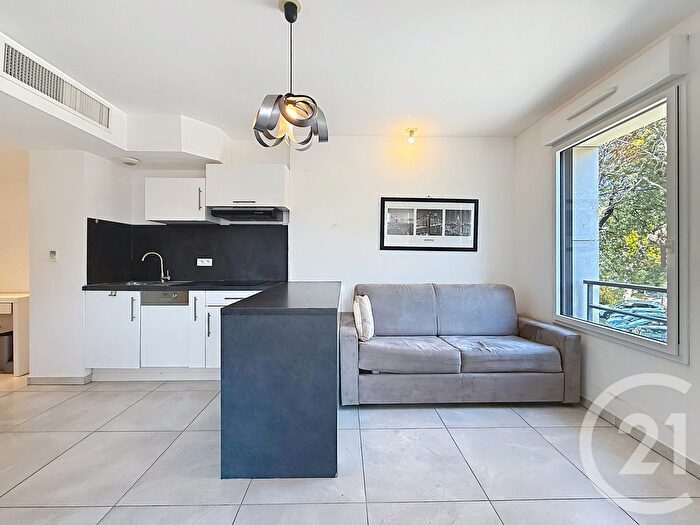 Cannes, Californie Pezou : Appartement 1 pièce à louer