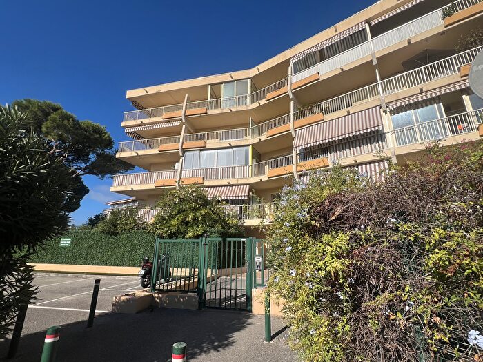 Appartement 1 pièce à louer à Saint-Laurent-du-Var, Bord de Mer, Port de Plaisance