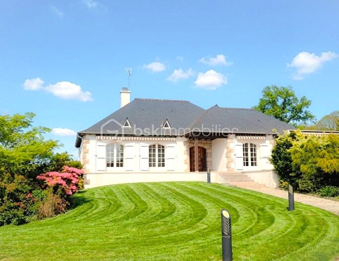 Maison à vendre - Châtillon-en-Vendelais - 7 pièces - 5 chambres