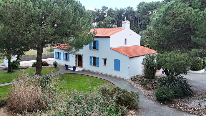 Maison à vendre - Challans, Route de Cholet, Route de la Roche-sur-Yon - 5 pièces - 4 chambres