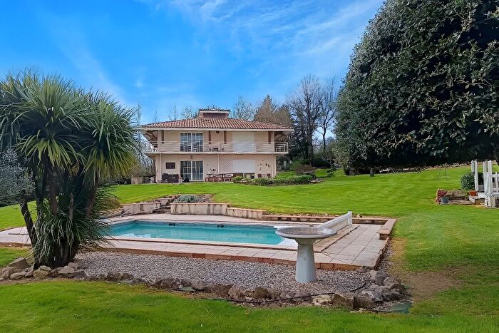 Maison à vendre - Puybegon - 8 pièces - 2 chambres