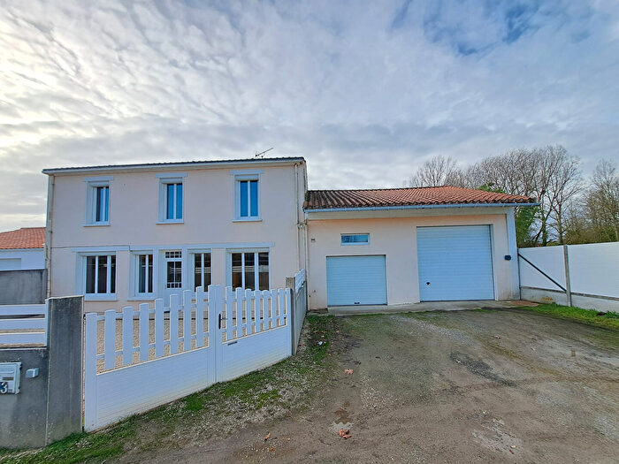Maison à vendre - La Garnache - 4 pièces - 3 chambres
