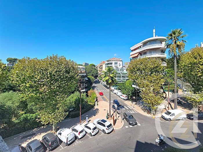 Appartement 2 pièces à vendre à Le Cannet, Bas Cannet