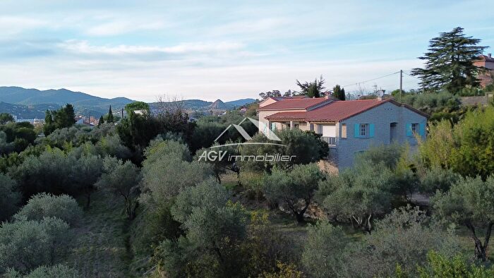 Maison à vendre - Alès, Silhol, Pierre Plantée, Conilhères - 7 pièces - 5 chambres