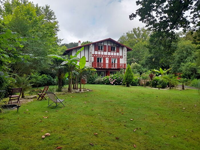 Maison 8 pièces à vendre à Urrugne