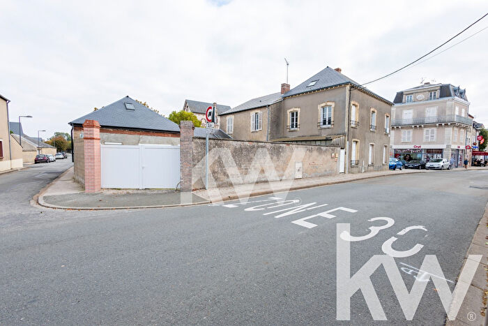 Maison à vendre - Janville - 12 pièces - 8 chambres