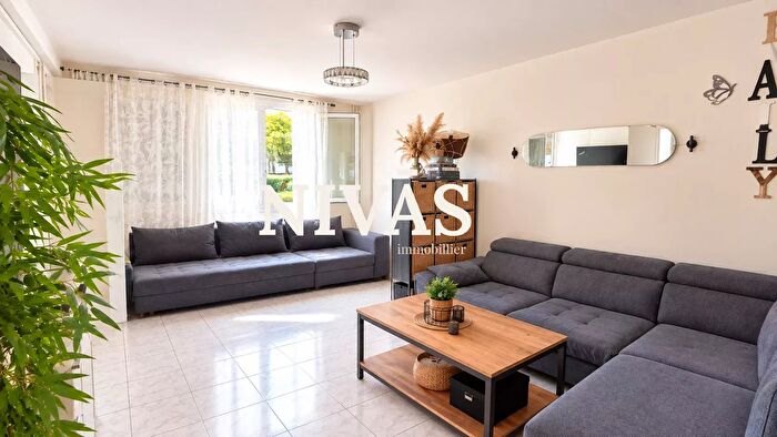 Appartement 2 pièces à vendre à Villiers-le-Bel, Derrière les Murs, Cerisaie