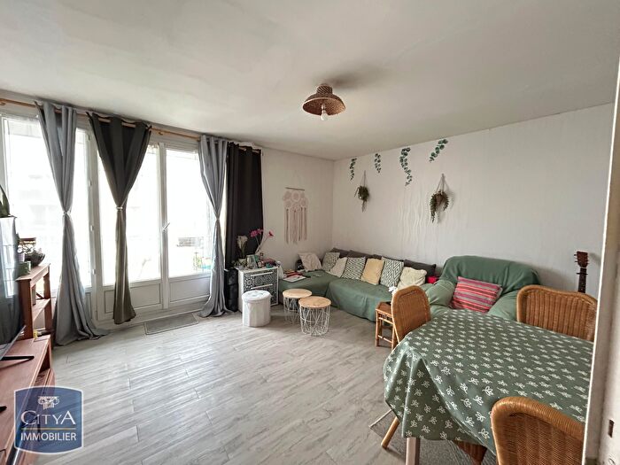 Appartement 4 pièces à Beauvais, Saint-Jean, à vendre