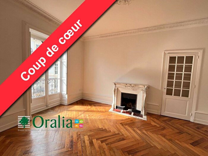 Appartement à louer - Centre-ville, Victor Hugo, Grenoble - 5 pièces - 3 chambres