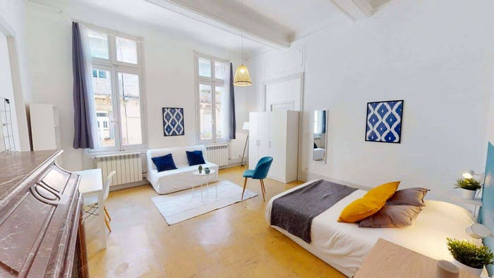 Centre Historique, Montpellier : Appartement 1 pièce à louer