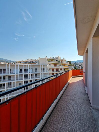 Appartement 2 pièces à louer - Nice, Libération