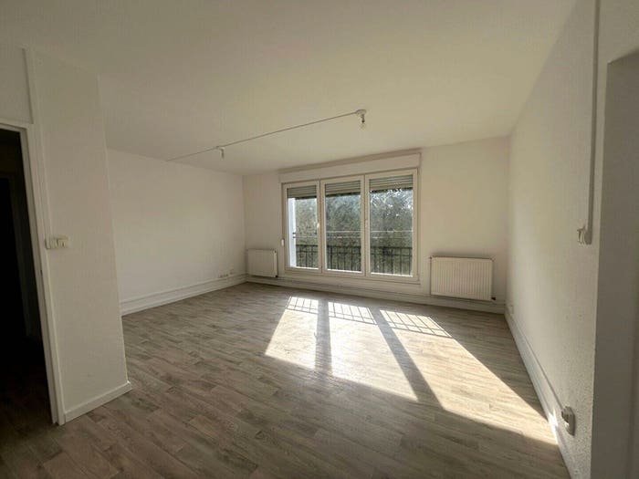 Routes de Metz Thionville Ouest, Maizières-lès-Metz : Appartement 4 pièces à louer