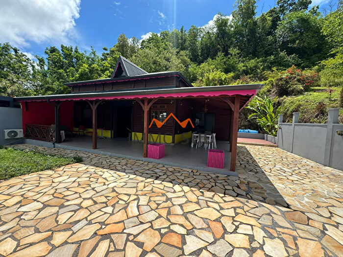 Maison 4 pièces à Le Gosier, à louer
