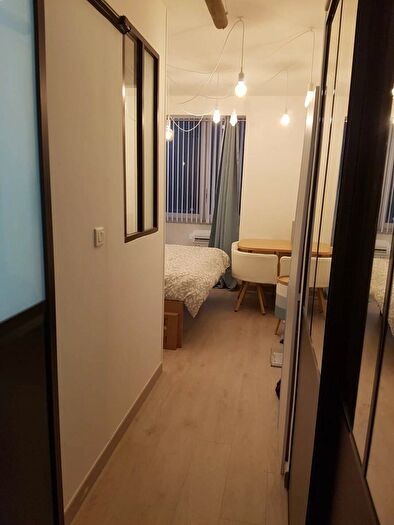 Appartement à louer - Saint Mitre les Granettes Pey Blanc, Aix-en-Provence - 1 pièce