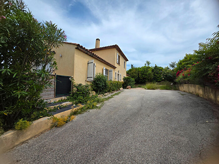 Maison 6 pièces à vendre - Bouyon