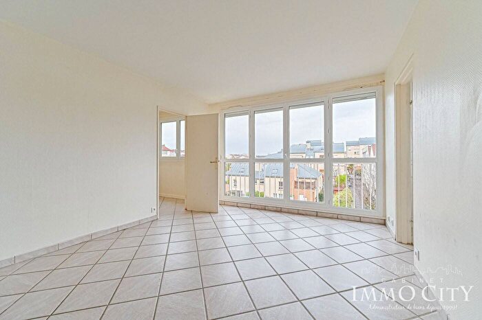 Appartement à louer - Les Pierres Plates, Malakoff - 3 pièces - 2 chambres