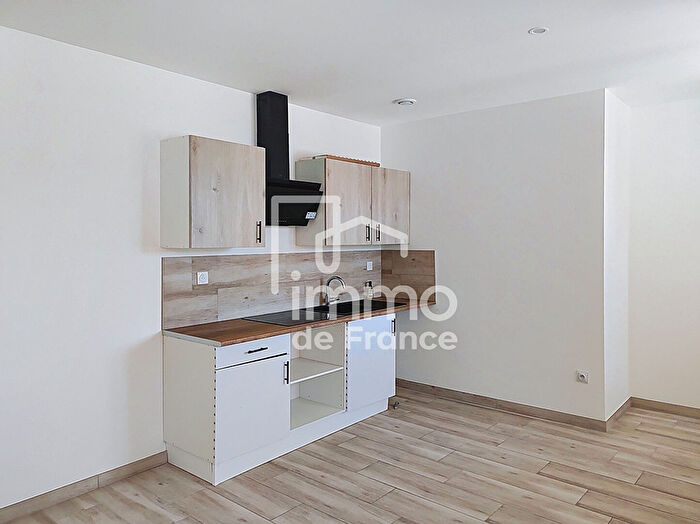 Appartement 2 pièces à louer - Oyonnax, Centre-ville, Niermes, Geilles, Croix Rousse