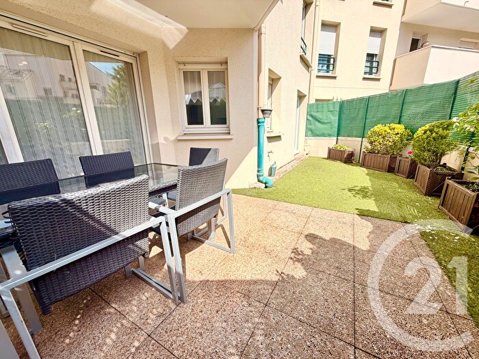 Appartement 2 pièces à Beauchamp, à vendre