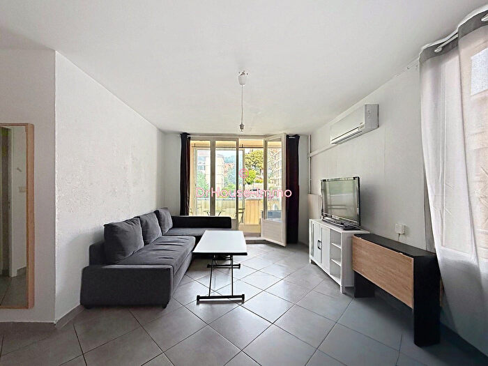 Appartement 4 pièces à vendre à Vitrolles, Centre-ville, Roucas, Les Pins, Le Liourat