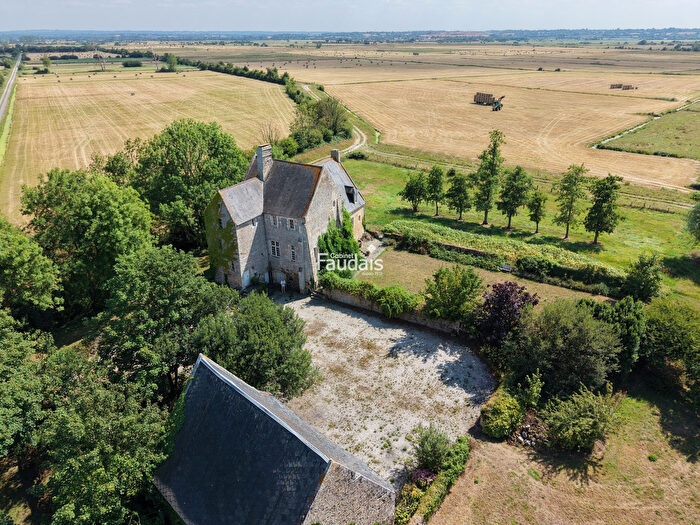 Maison 7 pièces à vendre - Neuilly-la-Forêt