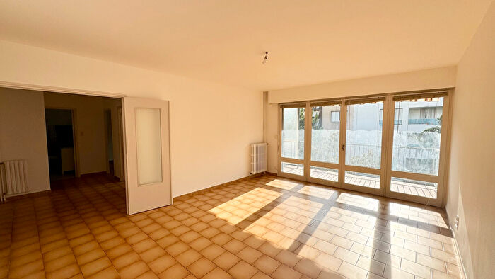 Appartement 2 pièces à Aix-en-Provence, Saint-Donat, Les Platanes, à louer