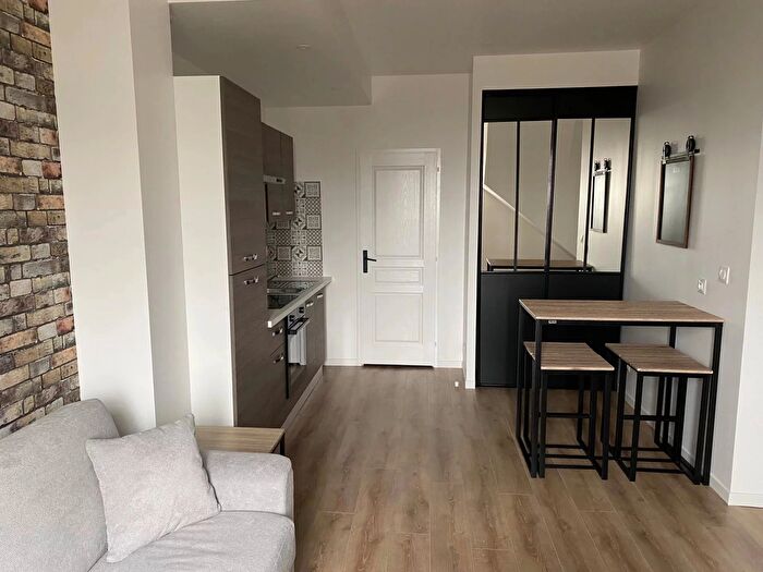 Appartement à louer - Laon, Gare Saint-Marcel - 1 pièce