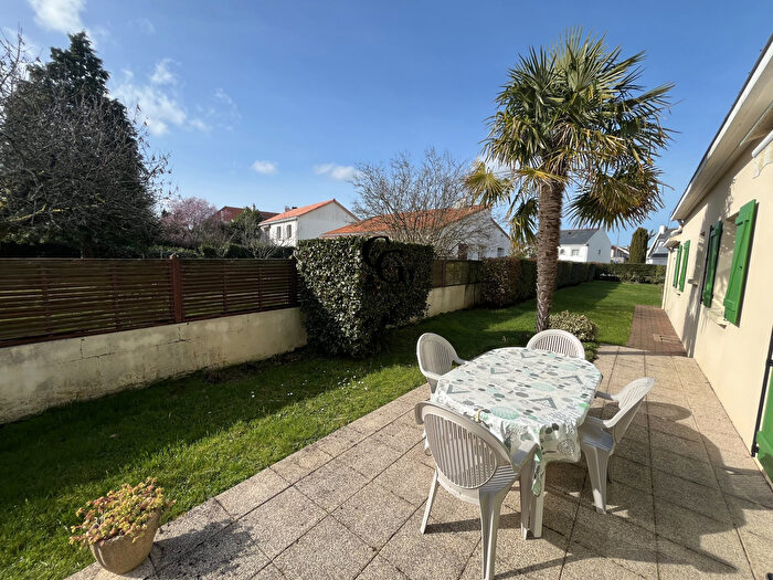 Maison à vendre - Vertou, Centre-ville - 5 pièces - 4 chambres