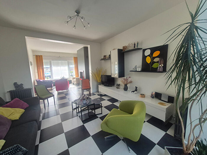 Maison 8 pièces à Bruay-en-Artois, Loubet, à vendre
