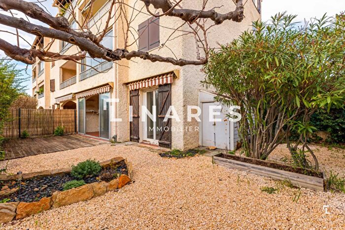 Appartement à vendre - Saint-Cyr-sur-Mer, Centre-ville, La Deidière - 3 pièces - 2 chambres