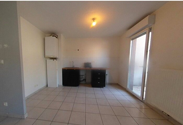 Appartement 3 pièces à louer à Saint-Fons, Centre-ville, Chassagnon