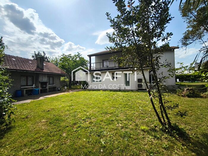 Maison à vendre - Pau, Pau Nord - 8 pièces - 6 chambres